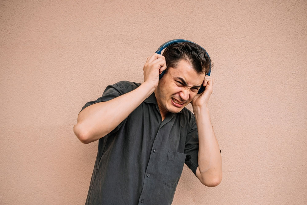 Can Muslims Listen To Music? Is Music Haram In Islam?